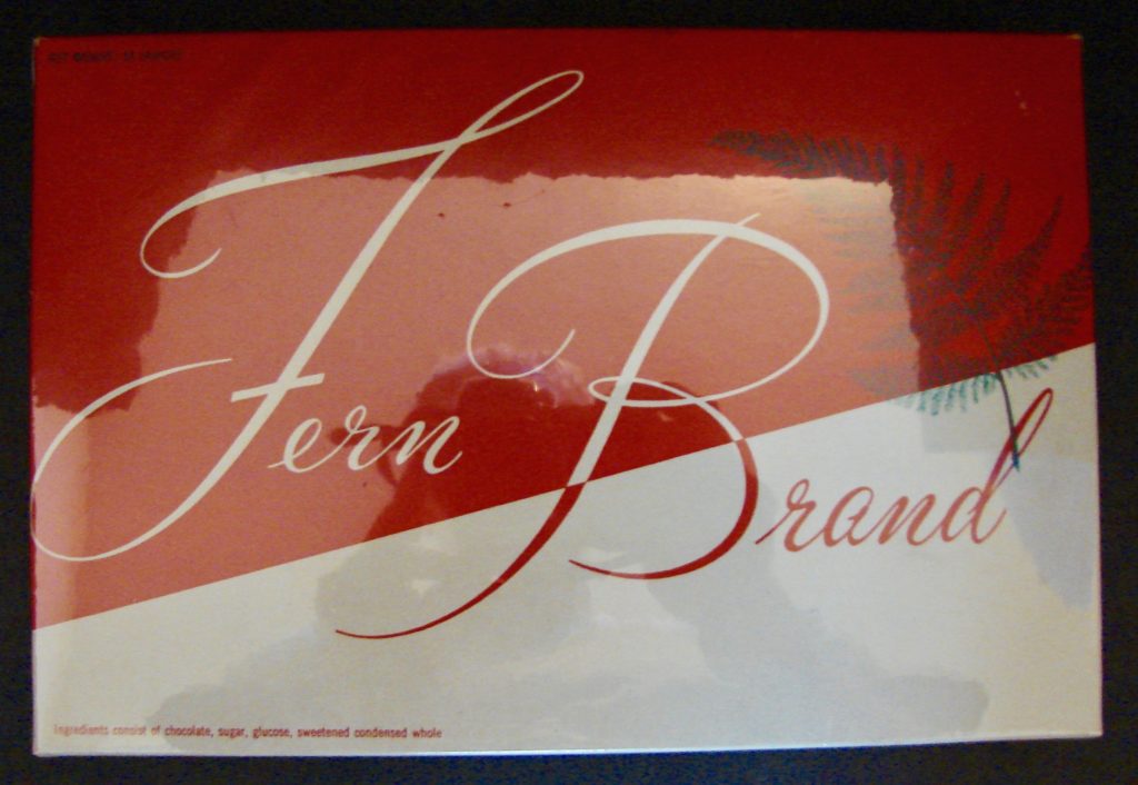 Fern Brand Chocolales Related Items | International Carnival Glass ...